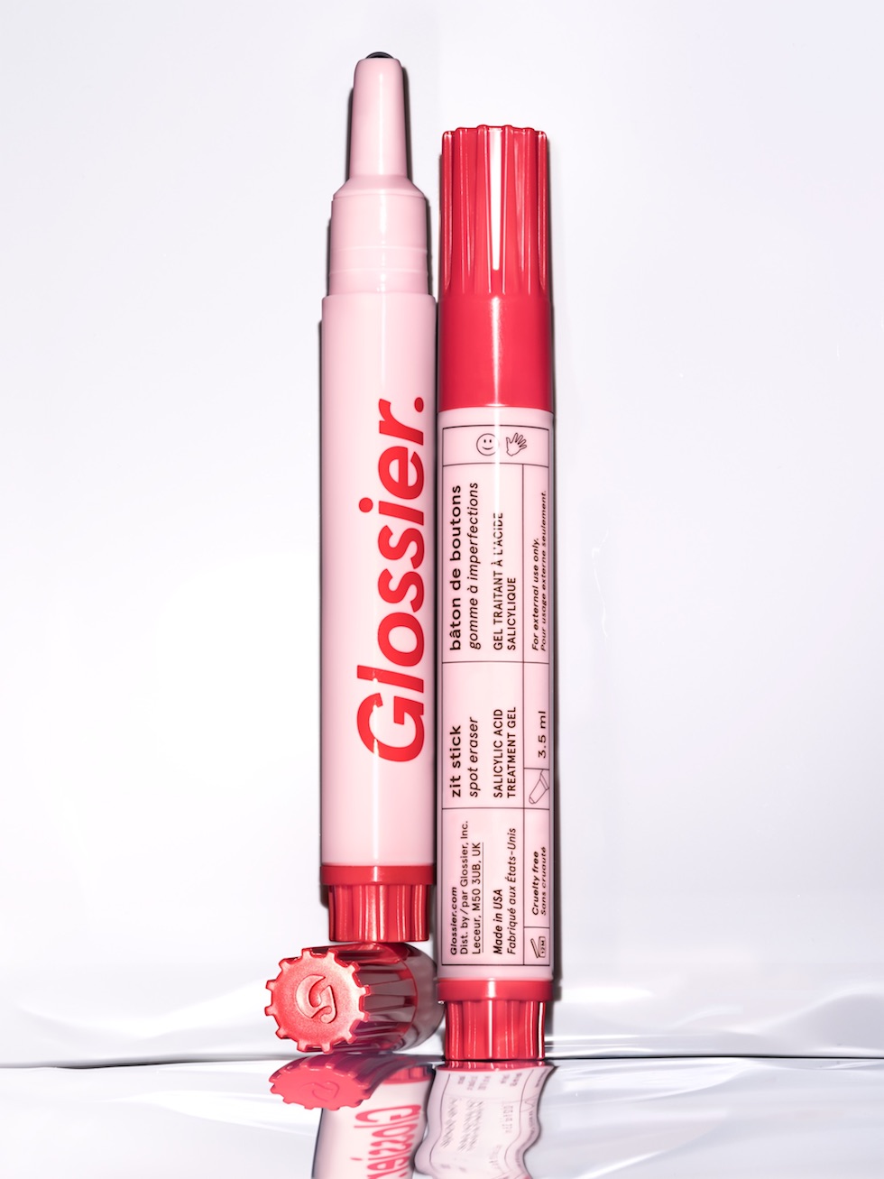 Glossier Zit Stick er kommet - men den er ikke som i USA - PUDDERDÅSERNE